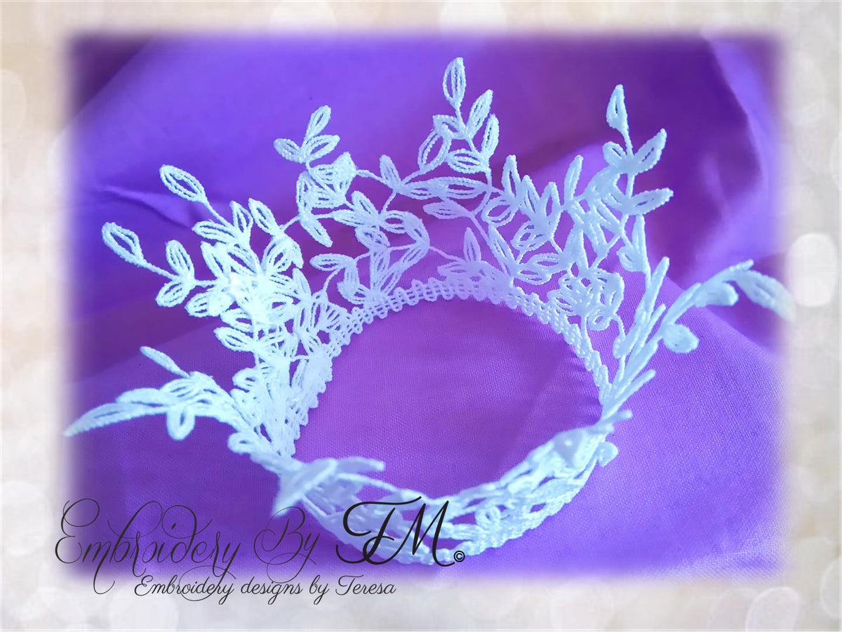 Princess crown leaves/Two variations hoops – Embroidery by TM - designs ...
