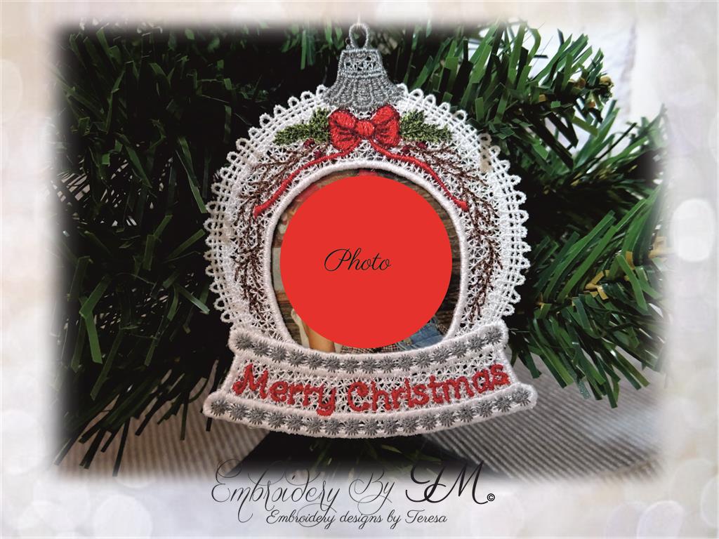 Photo frame Merry Christmas / 4x4 hoop / two variations with text and ...