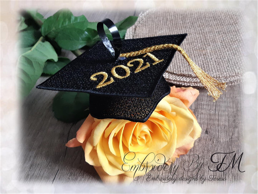 2025/ Graduation cap 3D and 2D / Two variations for 3D - FSL or felt ...