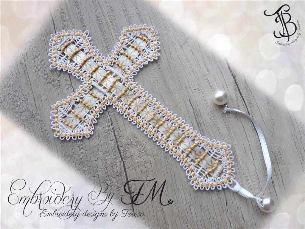 FSL cross with ribbon / 5x7 hoop – Embroidery by TM - designs by Teresa